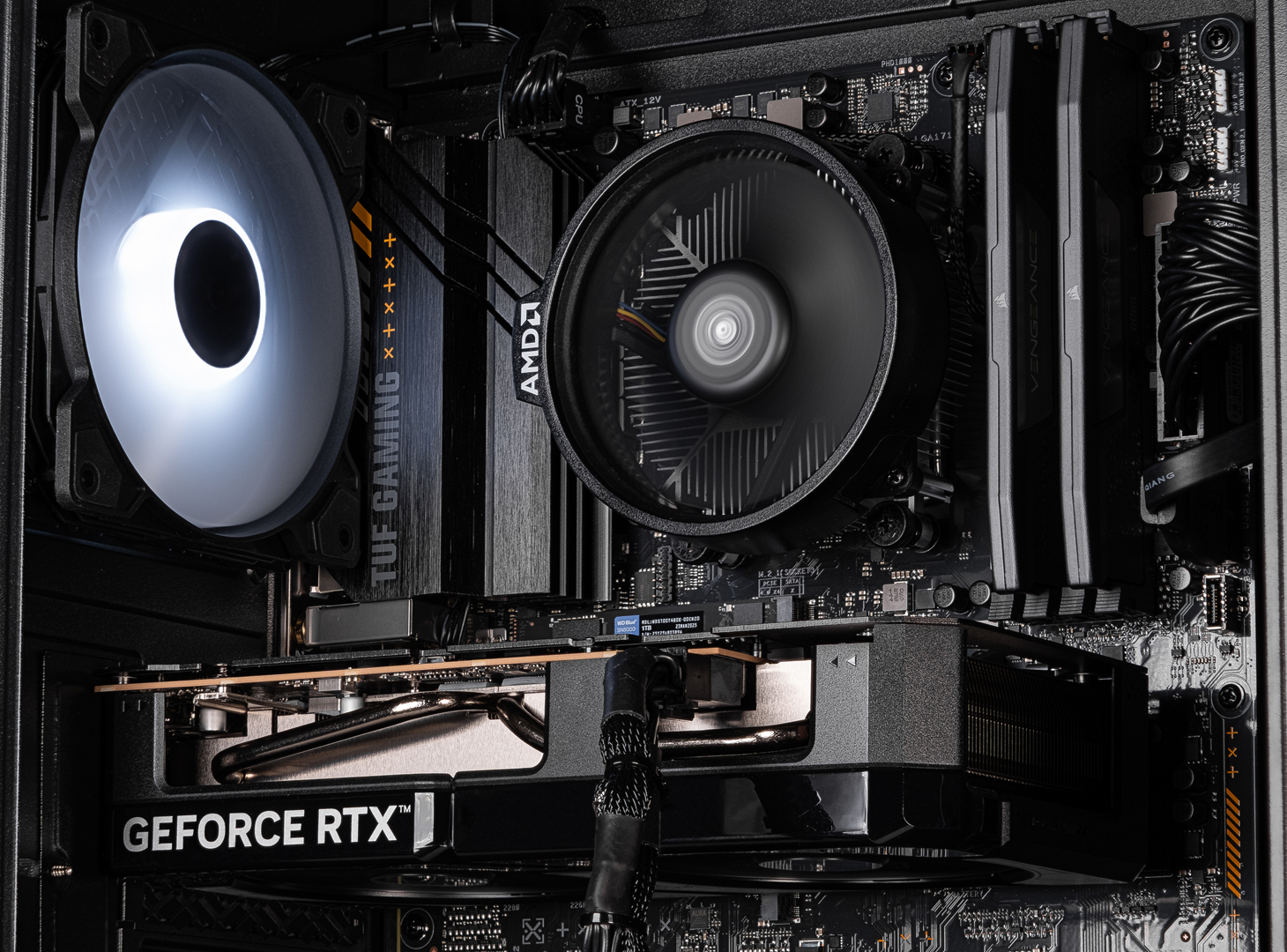 Budget gaming PC with an AMD Ryzen 5 8400F and NVIDIA - 3XS