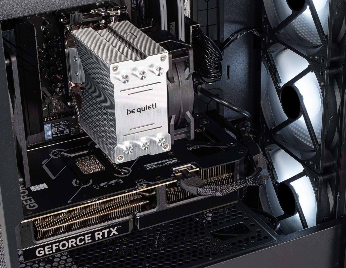 Custom built gaming PC with an Intel Core i5 12400F and - 3XS